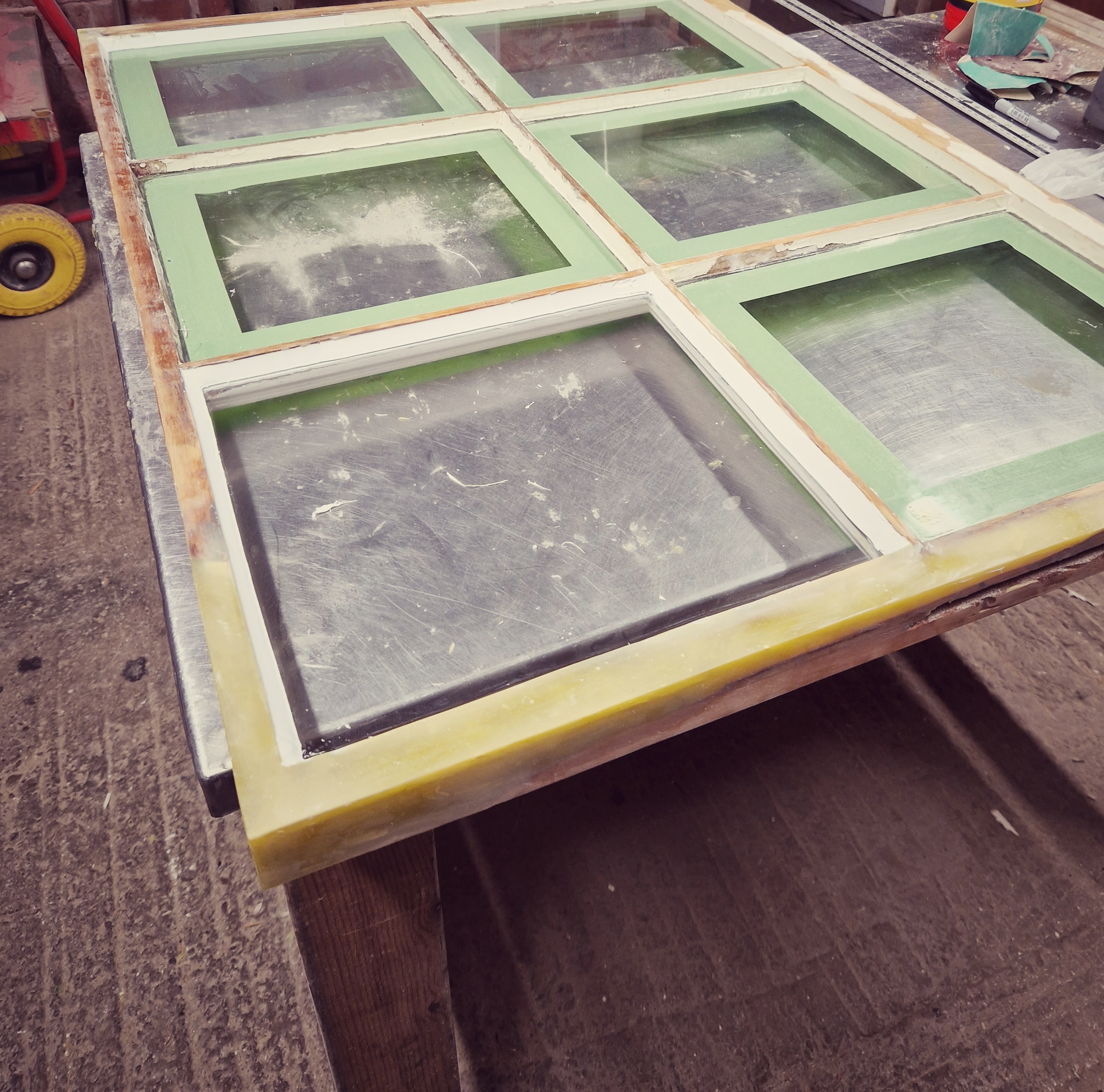 Bathroom window with extensive rot and decay. – Sash Man